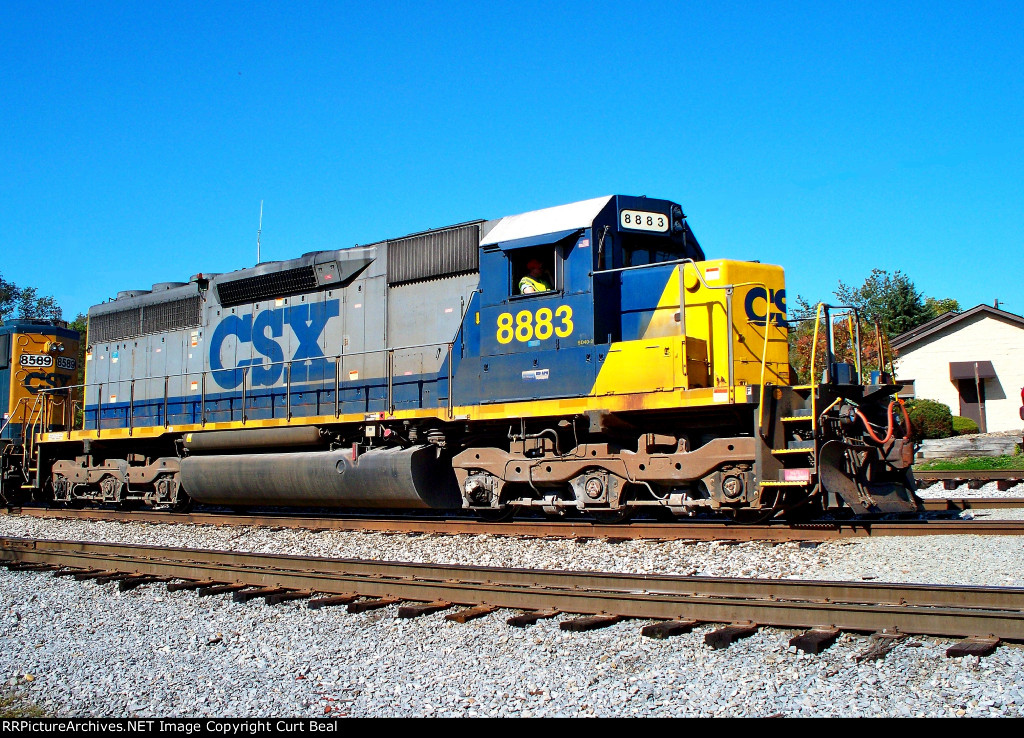 CSX 8883
